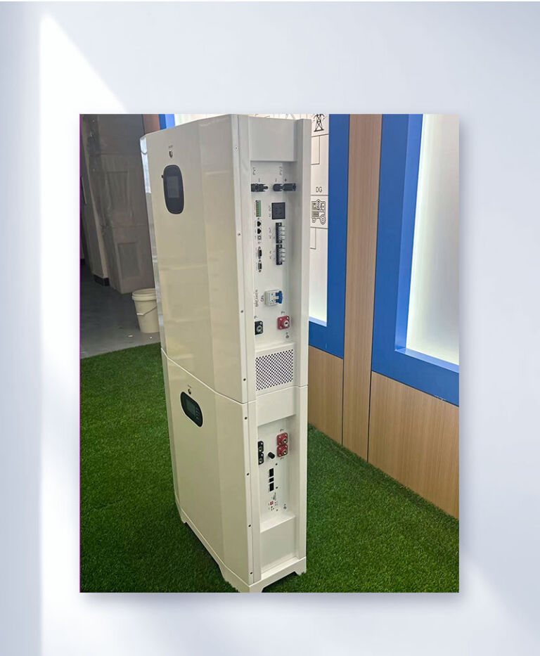 All in one 11 kWh Battery and Srne inverter Wall-mounted